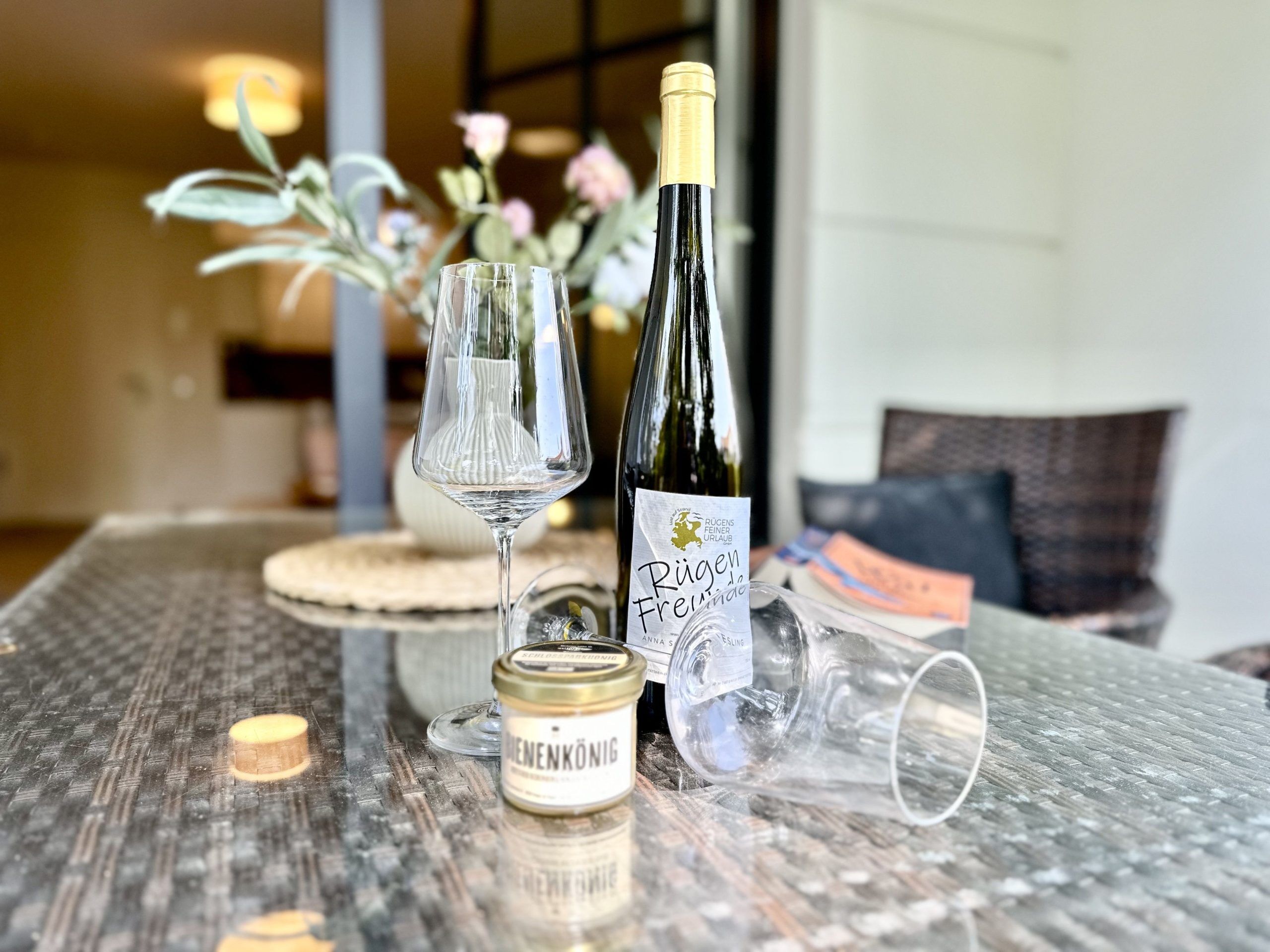 ruyastay® · handverlesene FeWo's & Ferienhäuser auf Rügen